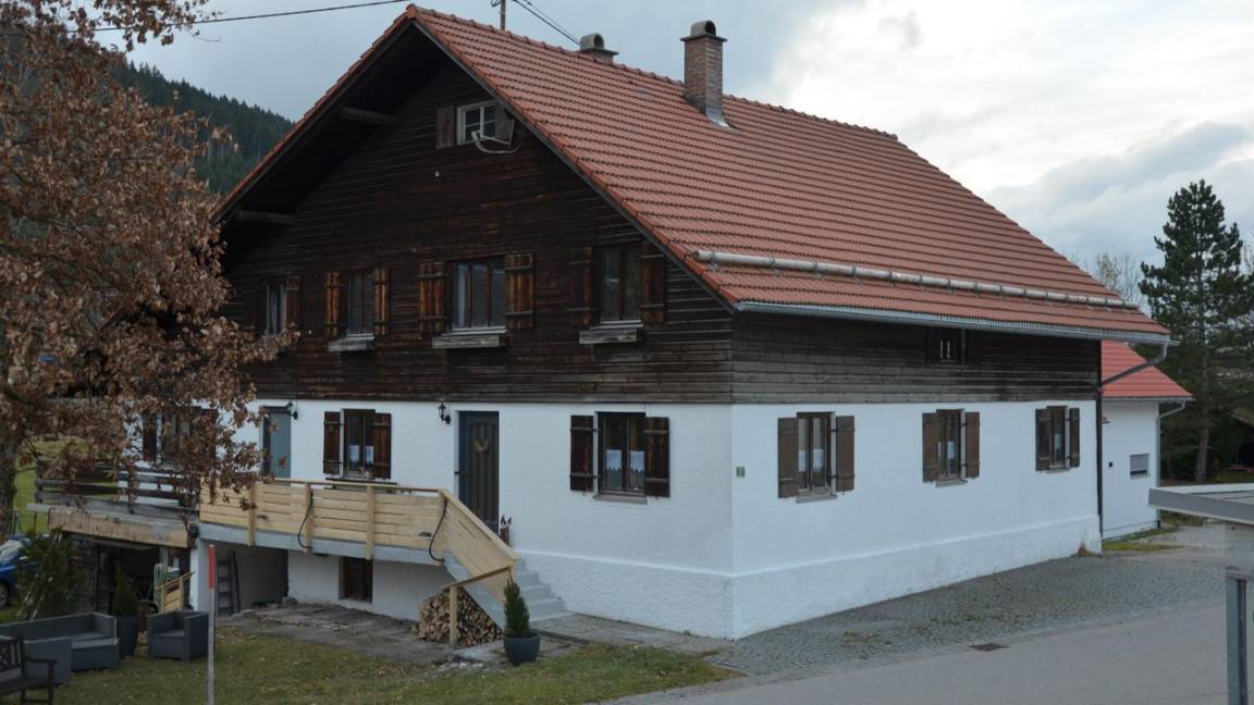 120 M² House ∙ 4 Bedrooms ∙ 8 Guests - Allgäu