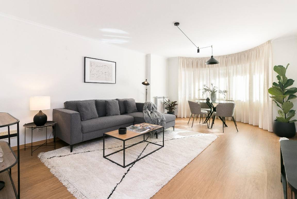 100 M² Apartamento ∙ 2 Habitaciones ∙ 4 Huéspedes - Lumiar