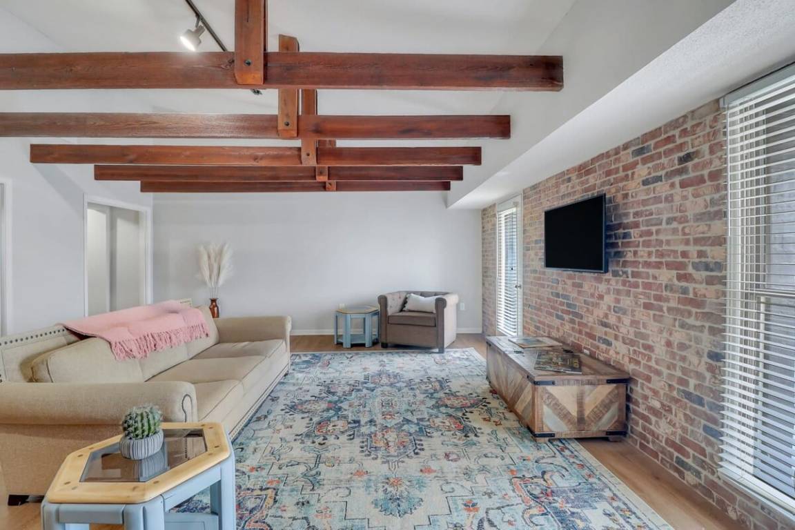 111 M² Loft ∙ 2 Makuuhuonetta ∙ 4 Vierasta - Statesboro, GA