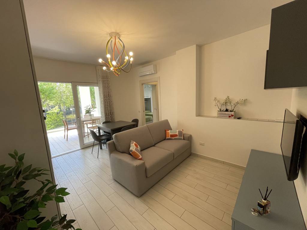 60 M² Apartment ∙ 2 Bedrooms ∙ 6 Guests - Alba Adriatica