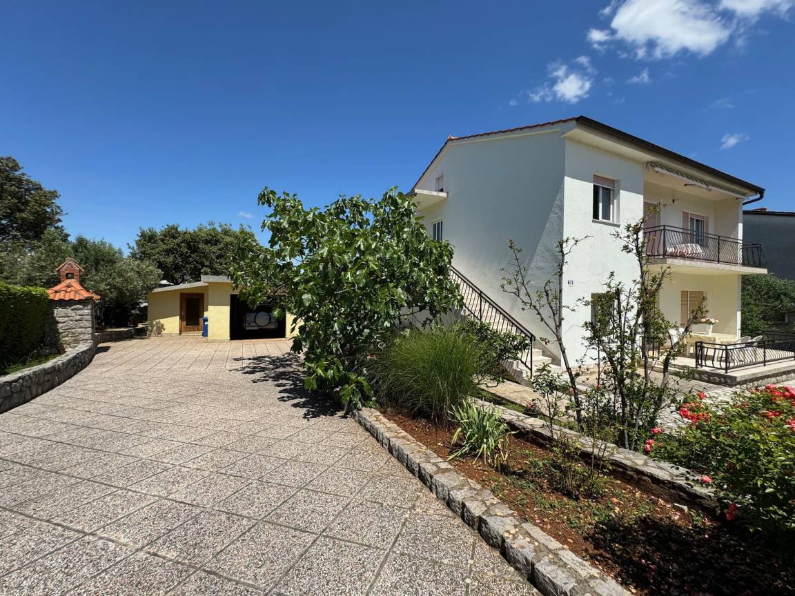 70 M² Apartment ∙ 2 Bedrooms ∙ 5 Guests - Krk