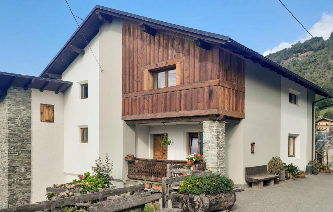 110 M² Ferienwohnung ∙ 2 Schlafzimmer ∙ 5 Gäste - Aostatal