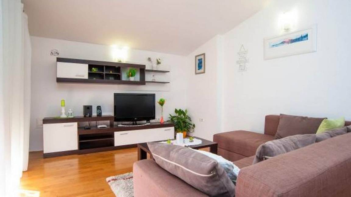 80 M² Appartement ∙ 3 Chambres ∙ 5 Personnes - Bibinje