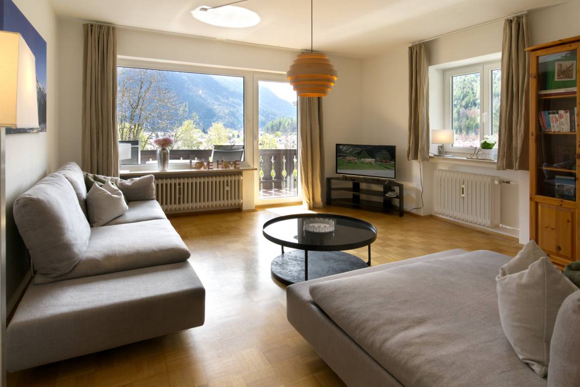 110 M² Apartment ∙ 2 Bedrooms ∙ 4 Guests - Mittenwald