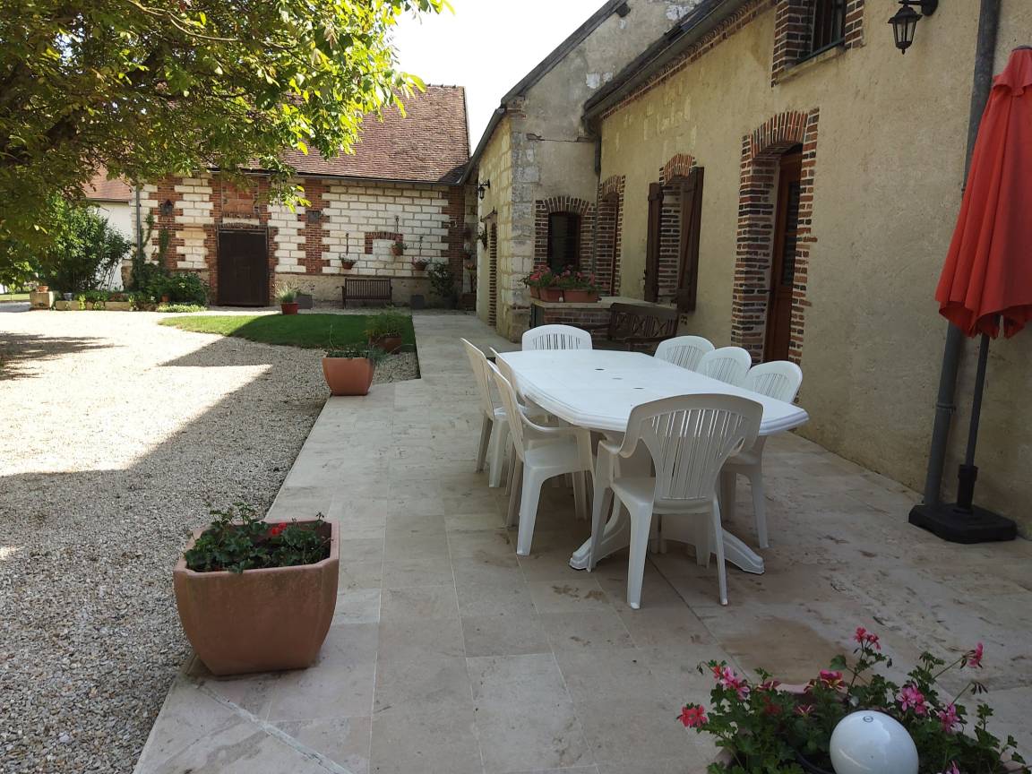 160 M² Cottage ∙ 4 Chambres ∙ 8 Personnes - Yonne