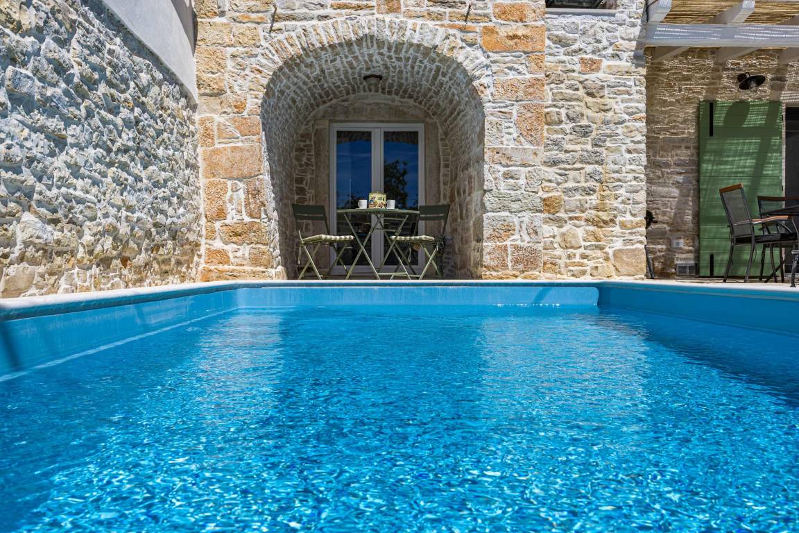 160 M² House ∙ 4 Bedrooms ∙ 8 Guests - Kanfanar