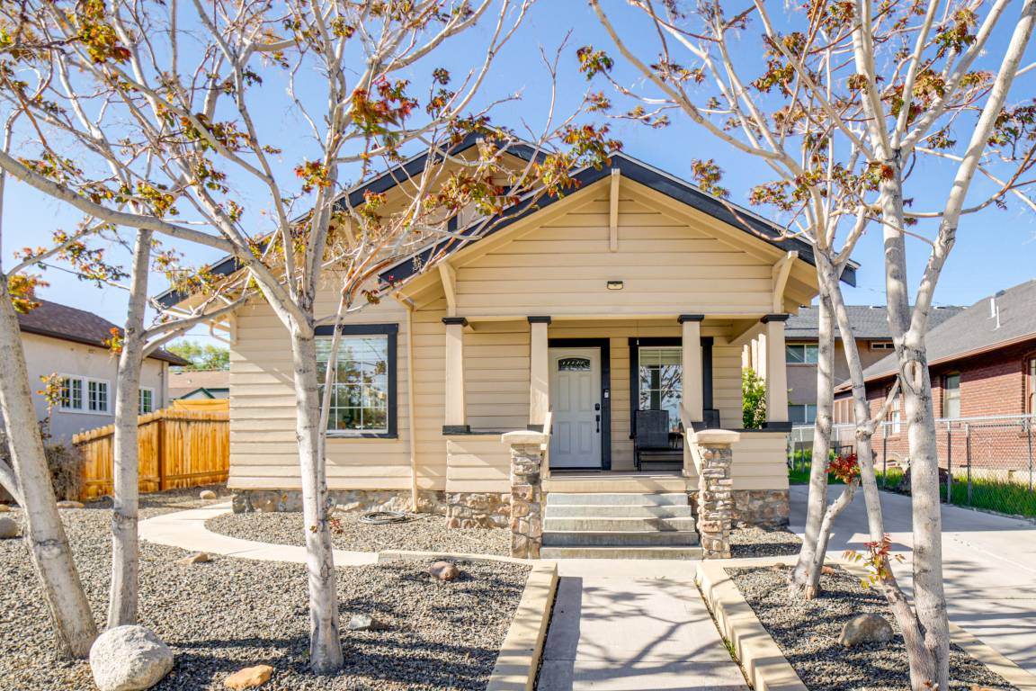 82 M² House ∙ 2 Bedrooms ∙ 4 Guests - Sparks, NV