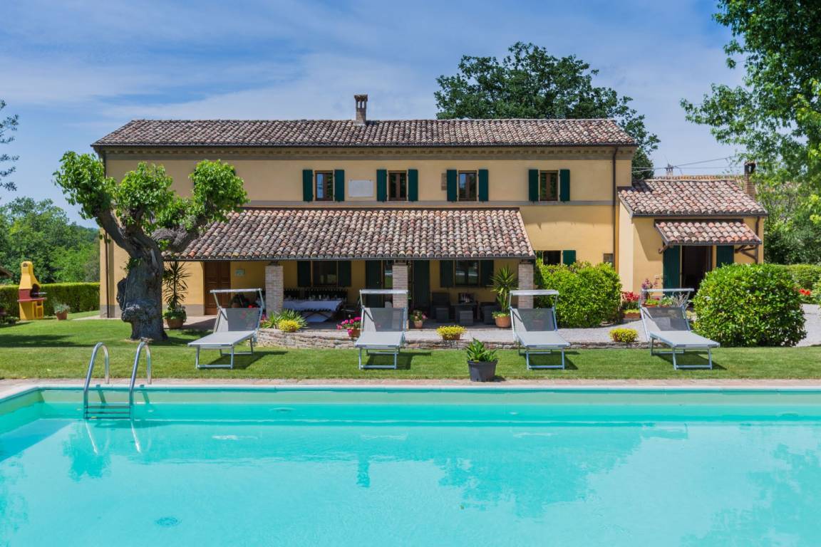 300 M² Villa ∙ 5 Slaapkamers ∙ 12 Gasten - Pesaro