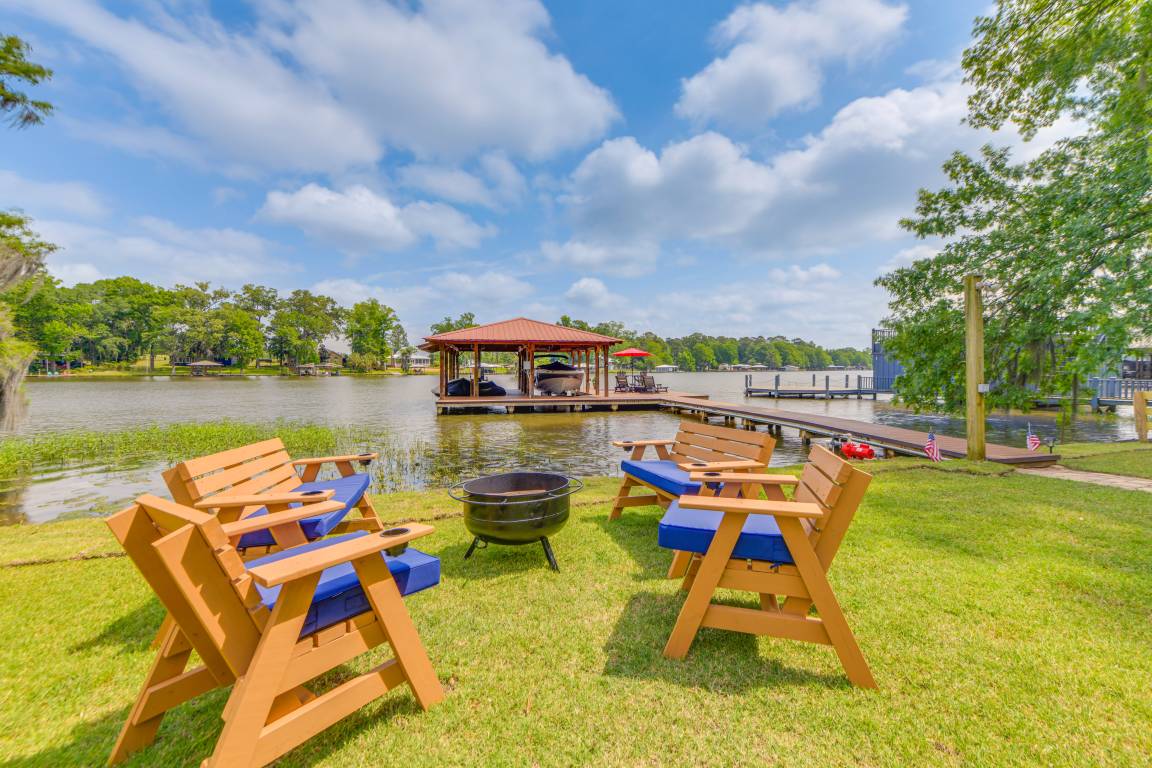 102 M² Cottage ∙ 3 Bedrooms ∙ 10 Guests - Lake Blackshear, GA