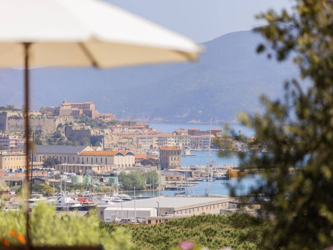 75 M² Apartment ∙ 2 Bedrooms ∙ 5 Guests - Portoferraio