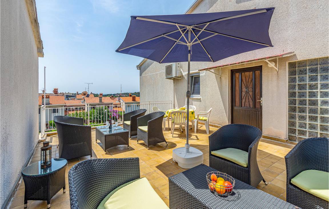 70 M² Appartement ∙ 4 Chambres ∙ 8 Personnes - Premantura