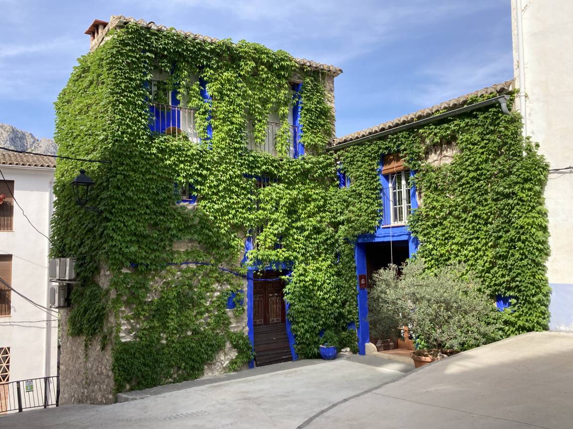 526 M² Bed And Breakfast ∙ 9 Bedrooms ∙ 18 Guests - Costa Blanca