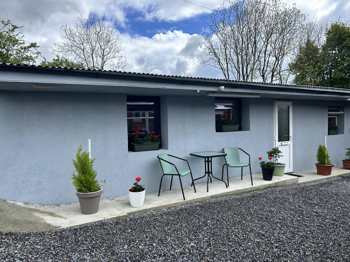 20 M² Studio Flat ∙ 1 Bedroom ∙ 3 Guests - Carrick-On-Suir