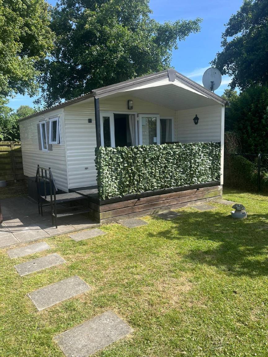 19 M² Ferienhaus ∙ 2 Schlafzimmer ∙ 4 Gäste - Goes