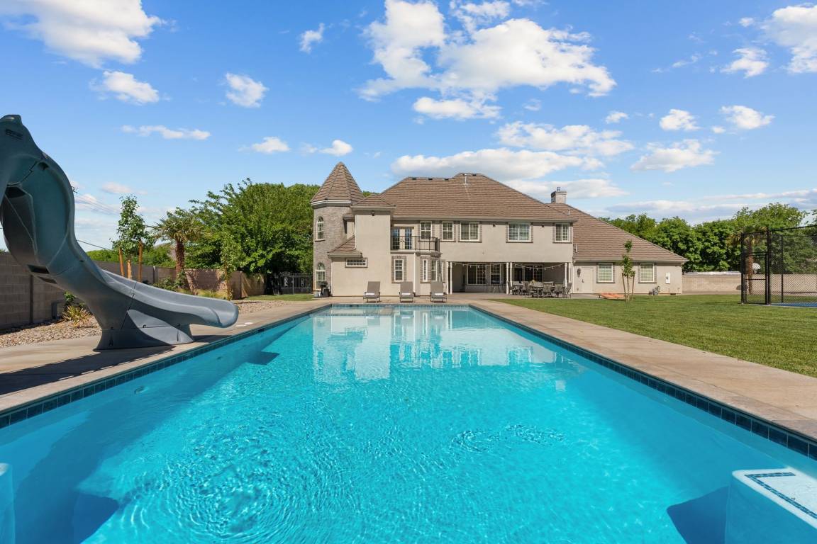 401 M² House ∙ 6 Bedrooms ∙ 22 Guests - La Verkin, UT