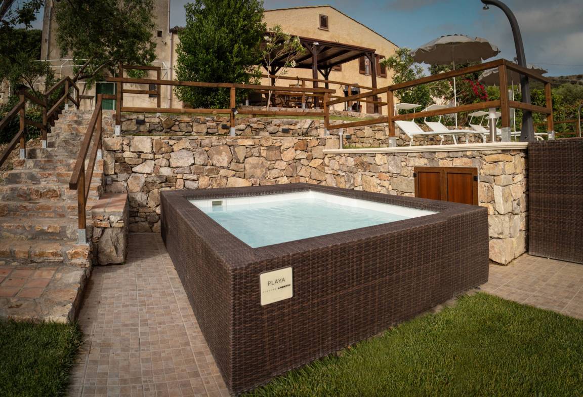 170 M² Villa ∙ 3 Bedrooms ∙ 8 Guests - Piano Battaglia