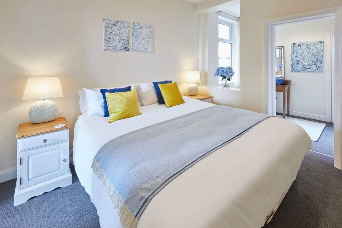 Apartment ∙ 1 Bedroom ∙ 2 Guests - Pinewood Park Scarborough