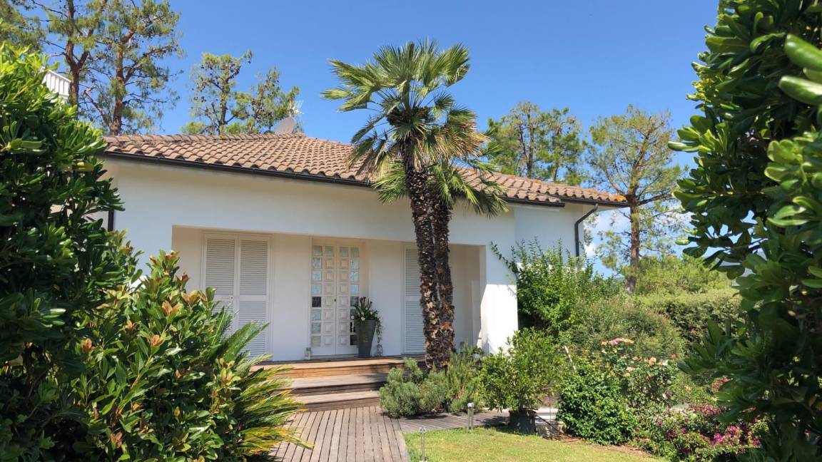 200 M² Villa ∙ 5 Schlafzimmer ∙ 14 Gäste - Numana