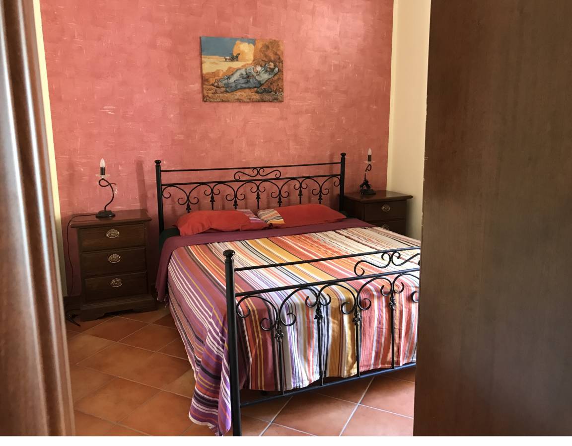 75 M² Apartamento ∙ 2 Habitaciones ∙ 5 Huéspedes - Lampedusa