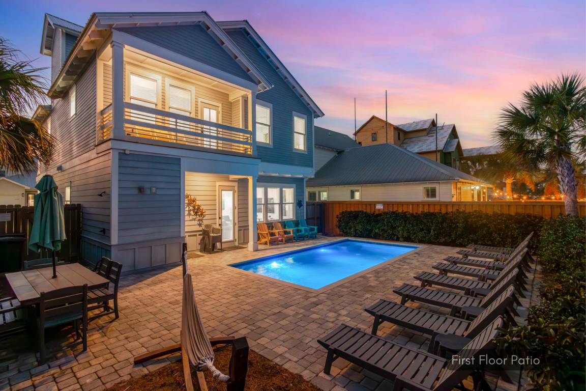 278 M² House ∙ 8 Bedrooms ∙ 18 Guests - Florida Panhandle, FL