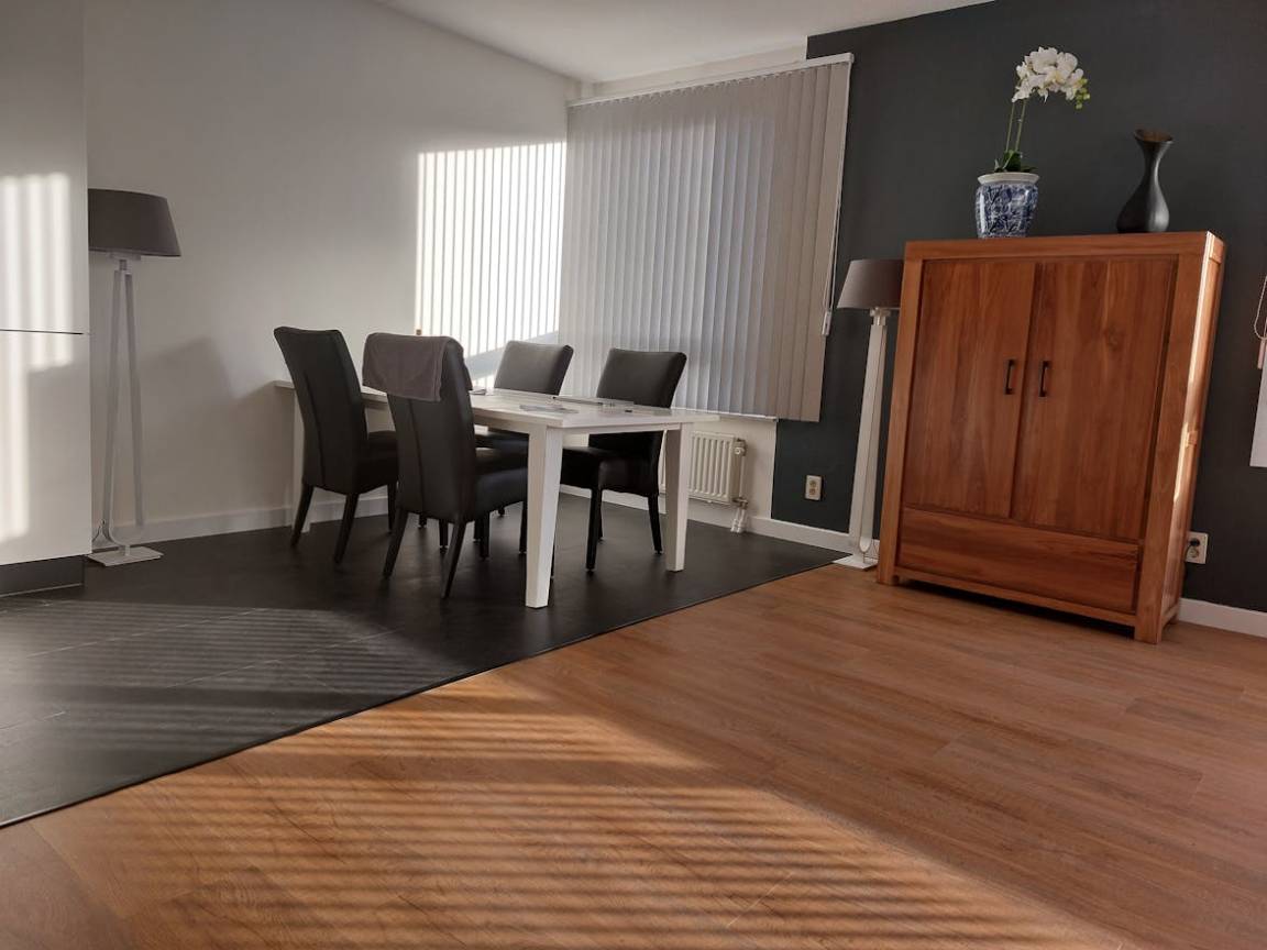 121 M² Appartement ∙ 2 Chambres ∙ 3 Personnes - Rotterdam