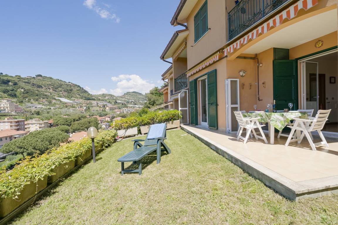 115 M² Ferienwohnung ∙ 3 Schlafzimmer ∙ 6 Gäste - Bordighera