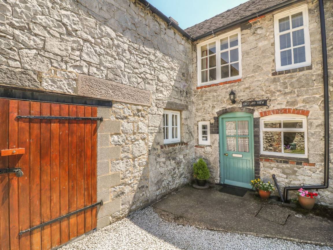 Cottage ∙ 4 Bedrooms ∙ 9 Guests - Derbyshire