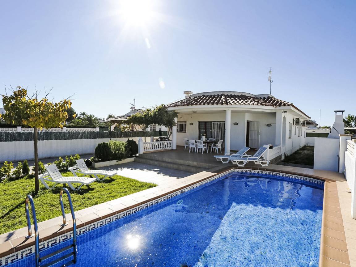 100 M² Maison De Vacances ∙ 4 Chambres ∙ 8 Personnes - Riumar