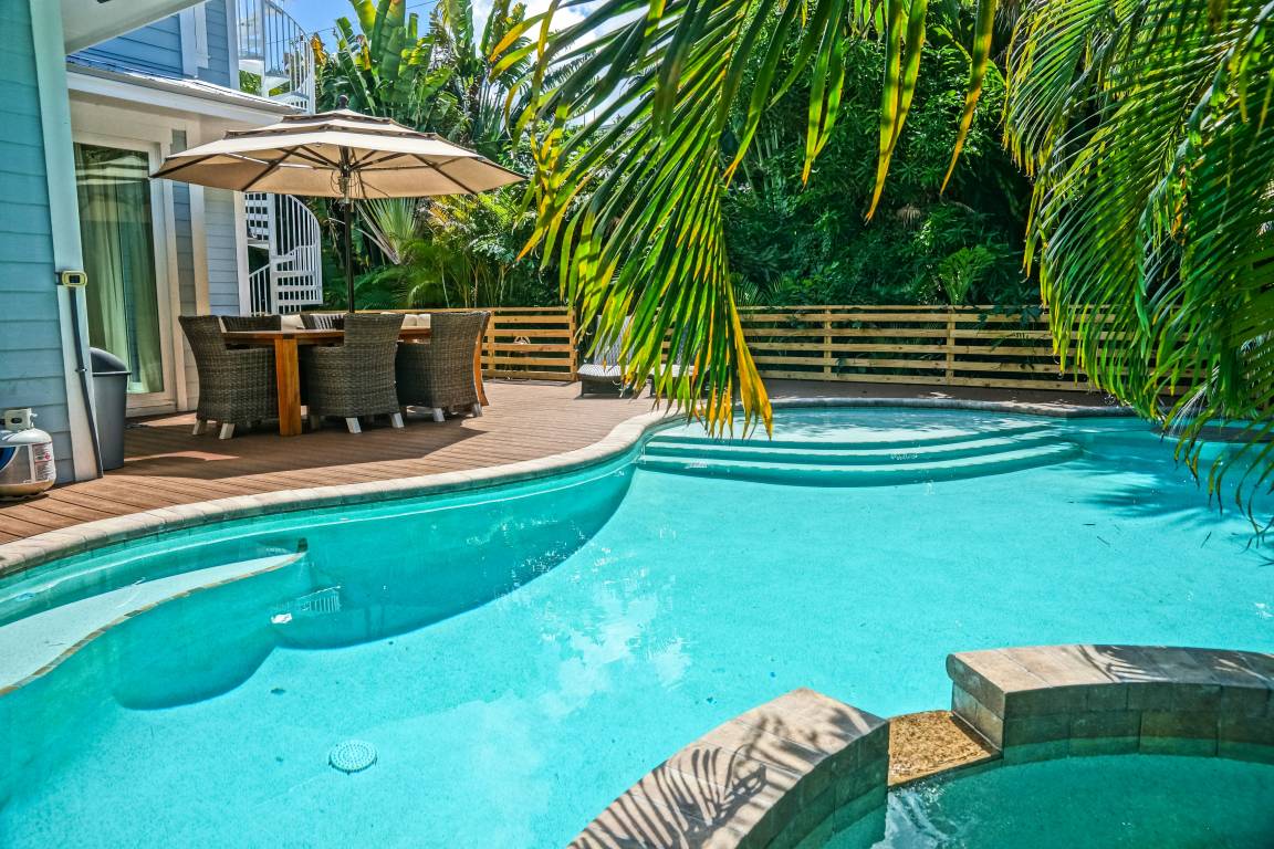 House ∙ 5 Bedrooms ∙ 10 Guests - Coquina Beach, FL