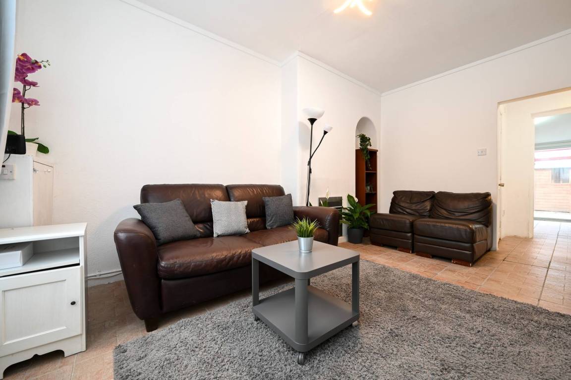 53 M² House ∙ 3 Bedrooms ∙ 5 Guests - Cockfosters