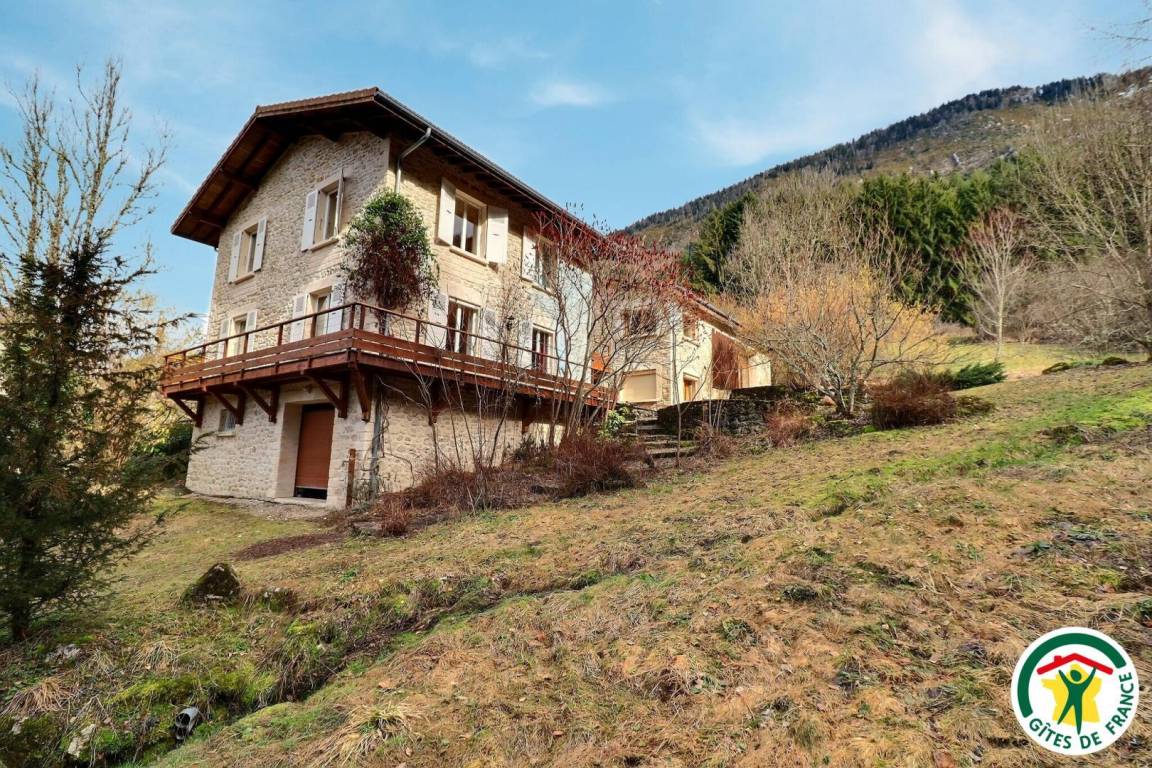 300 M² Gîte ∙ 6 Chambres ∙ 15 Personnes - Massif du Vercors