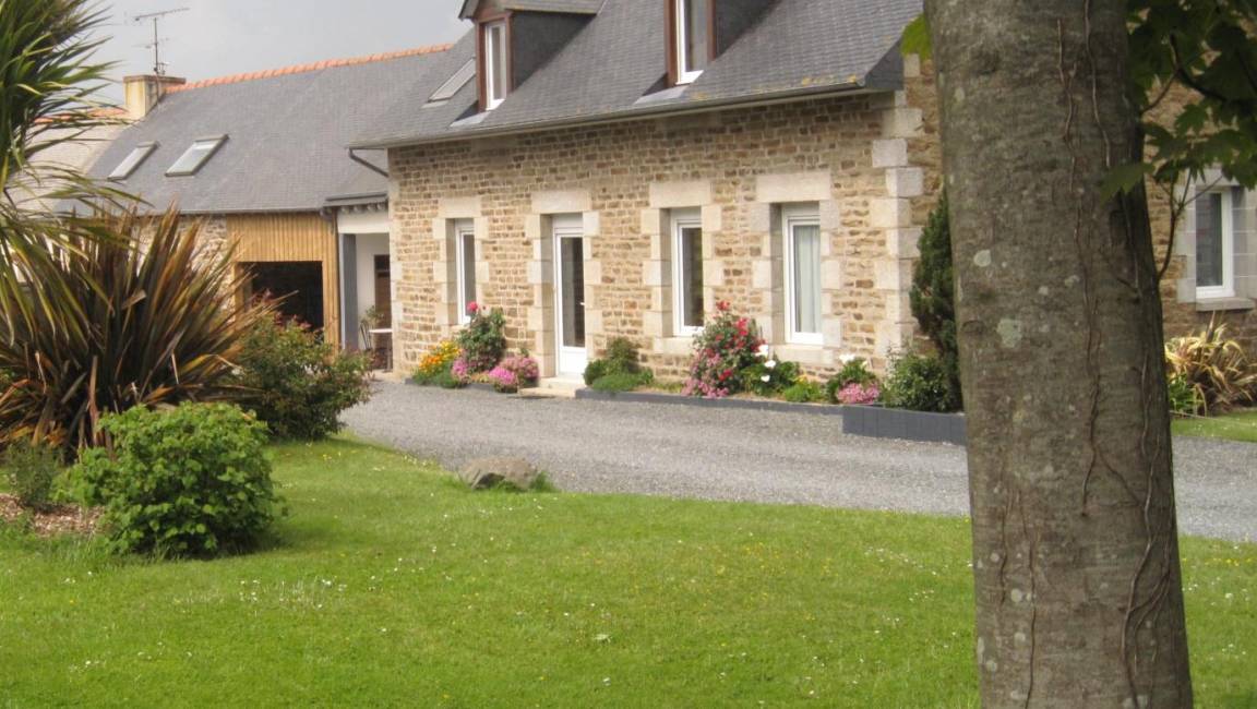 60 M² Gîte ∙ 2 Chambres ∙ 4 Personnes - Lamballe