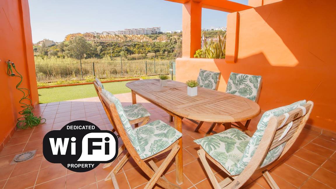 80 M² Appartement ∙ 2 Chambres ∙ 4 Personnes - Manilva