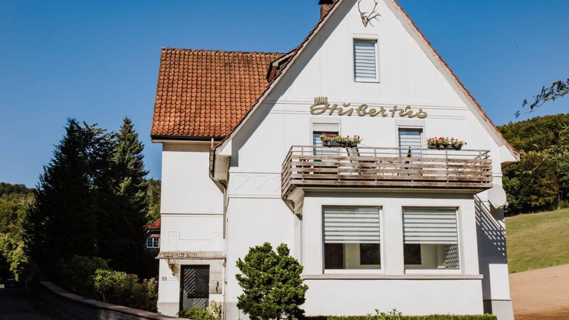 175 M² Ferienwohnung ∙ 5 Schlafzimmer ∙ 13 Gäste - Bad Pyrmont