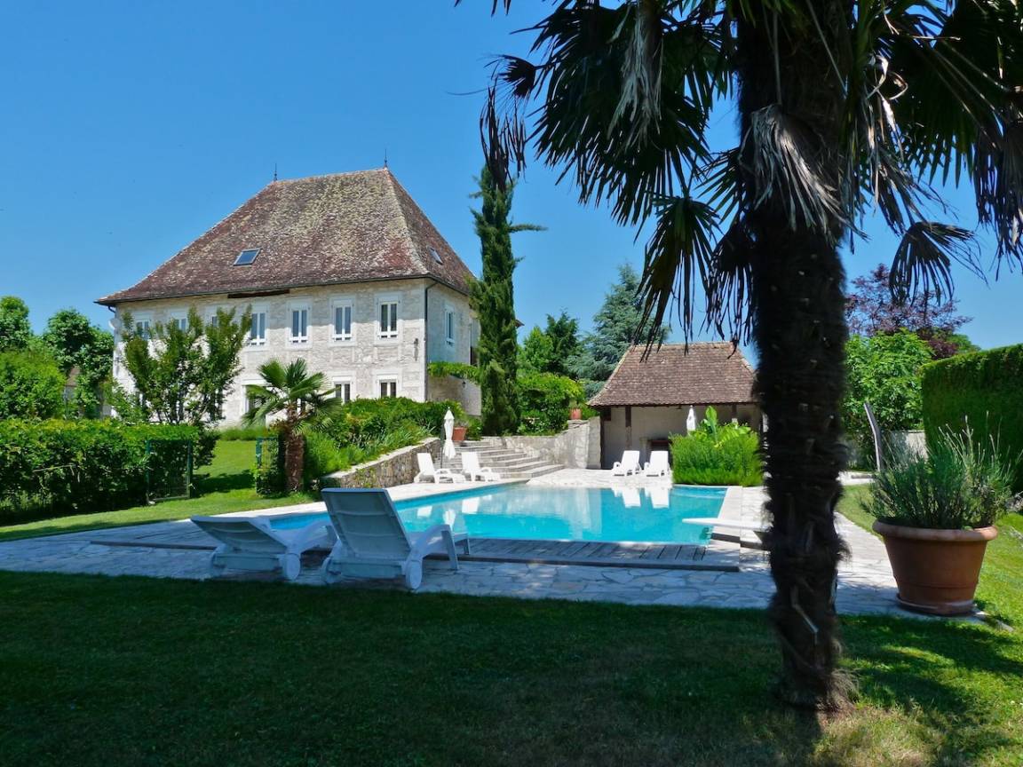 Maison De Vacances ∙ 4 Chambres ∙ 10 Personnes - Morestel