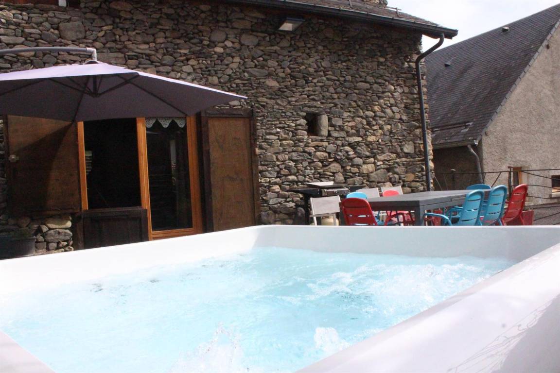 100 M² Gîte ∙ 4 Chambres ∙ 8 Personnes - Ecole de Ski Français des Agudes