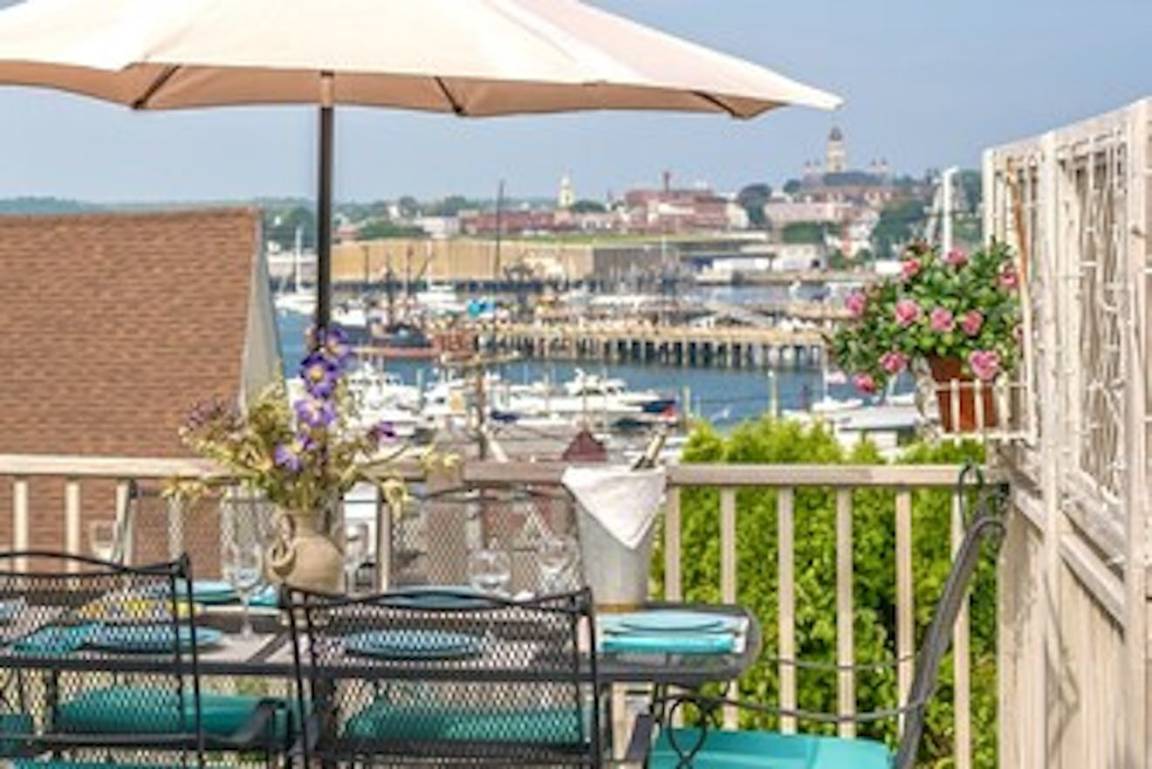 House ∙ 2 Bedrooms ∙ 2 Guests - Massachusetts