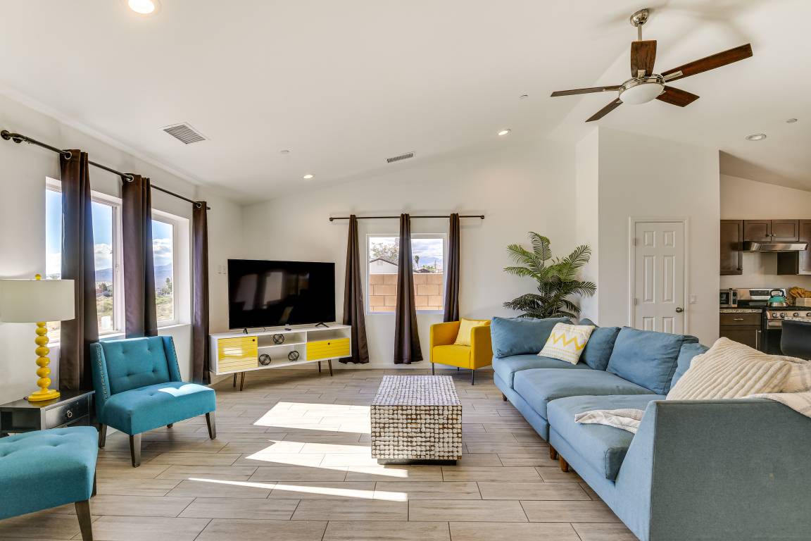 315 M² House ∙ 3 Bedrooms ∙ 8 Guests - Desert Hot Springs, CA