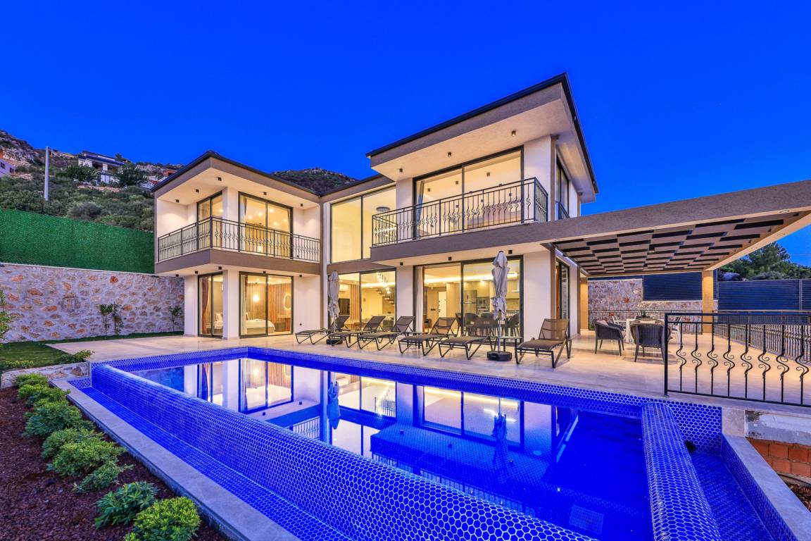 145 M² Villa ∙ 3 Bedrooms ∙ 6 Guests - Kalkan