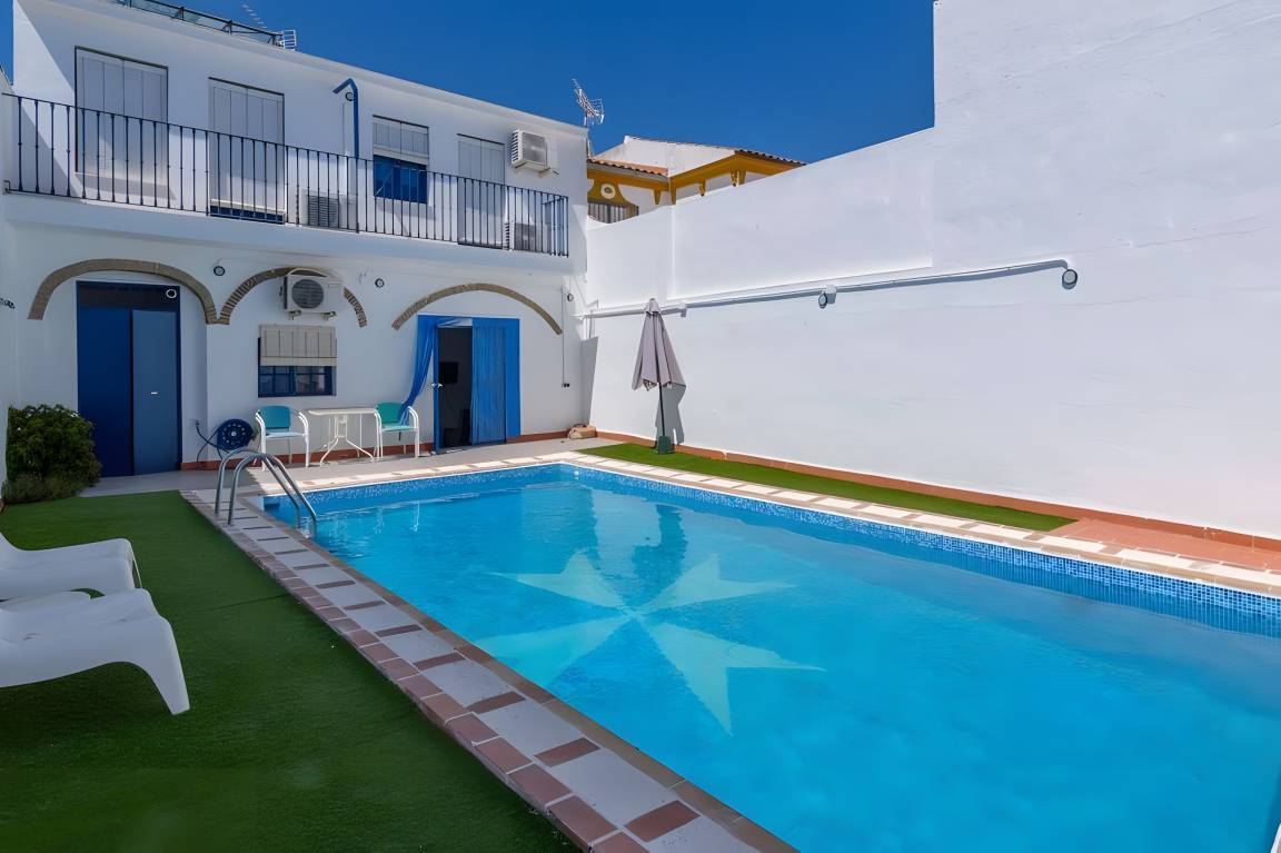 274 M² Huis ∙ 6 Slaapkamers ∙ 10 Gasten - Cantillana