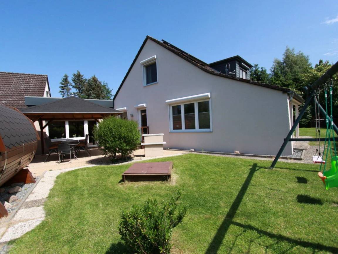 Ferienhaus ∙ 8 Schlafzimmer ∙ 18 Gäste - Hohwacht (Ostsee)