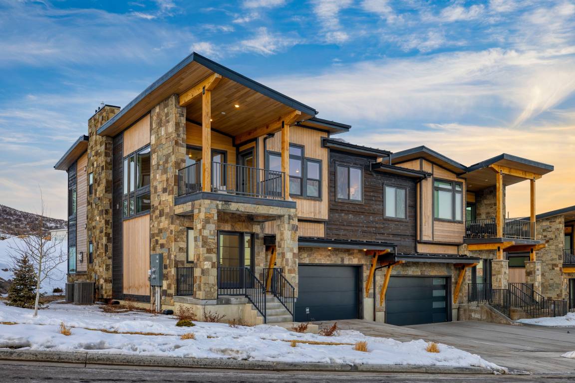 301 M² House ∙ 4 Bedrooms ∙ 16 Guests - Park City