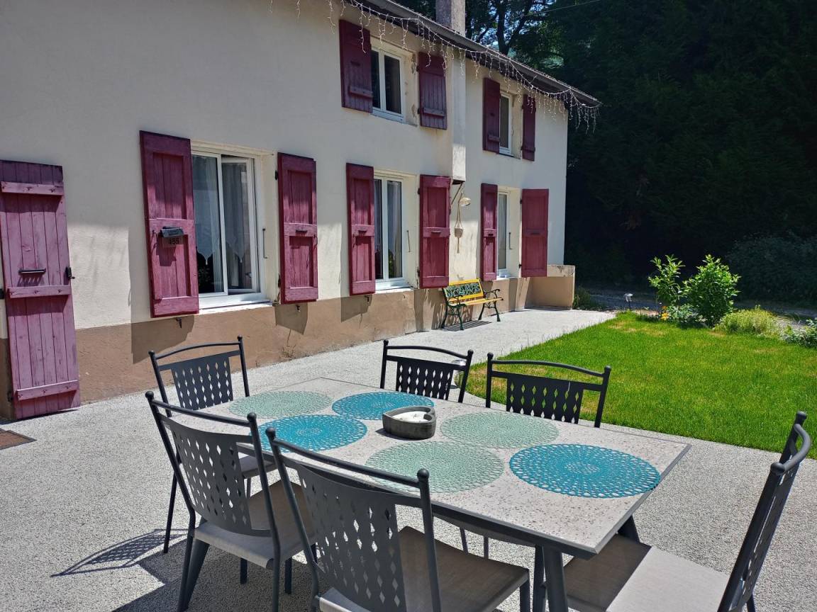 80 M² Gîte ∙ 1 Chambre ∙ 2 Personnes - Font d'Urle