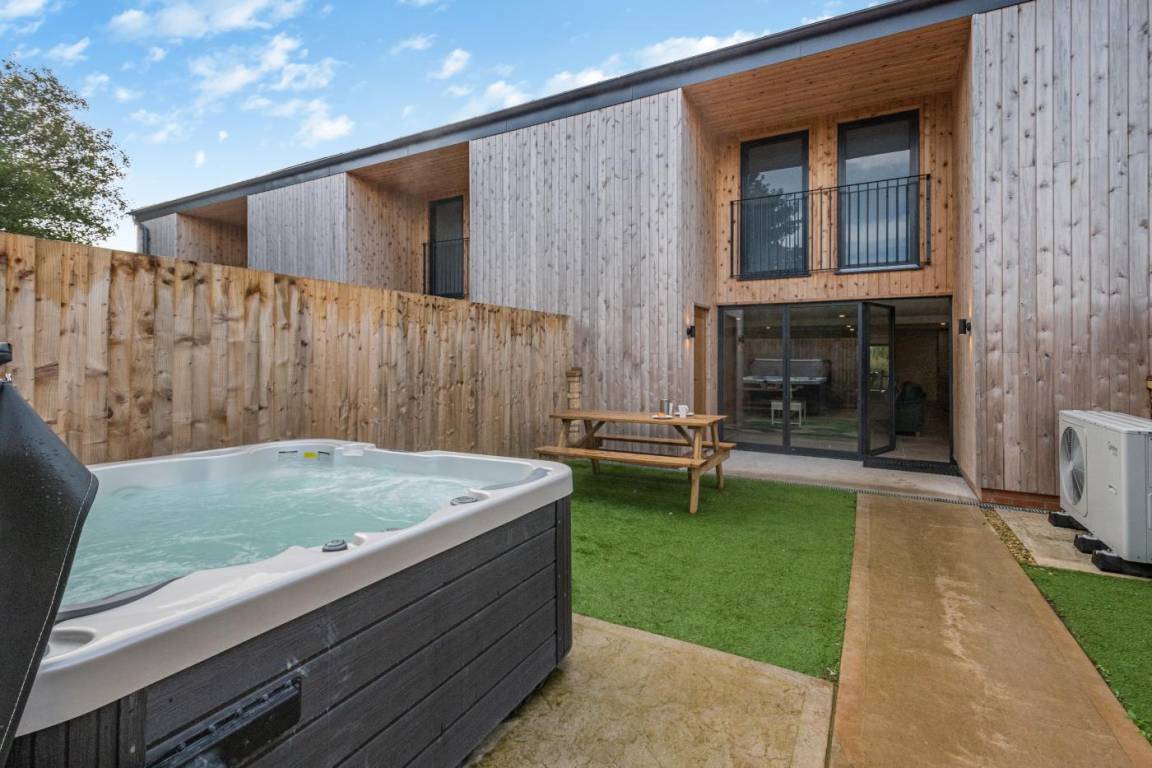 Cottage ∙ 4 Bedrooms ∙ 8 Guests - Stow-on-the-Wold