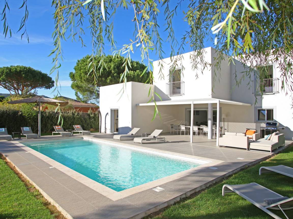 224 M² Maison De Vacances ∙ 6 Chambres ∙ 10 Personnes - Calvi