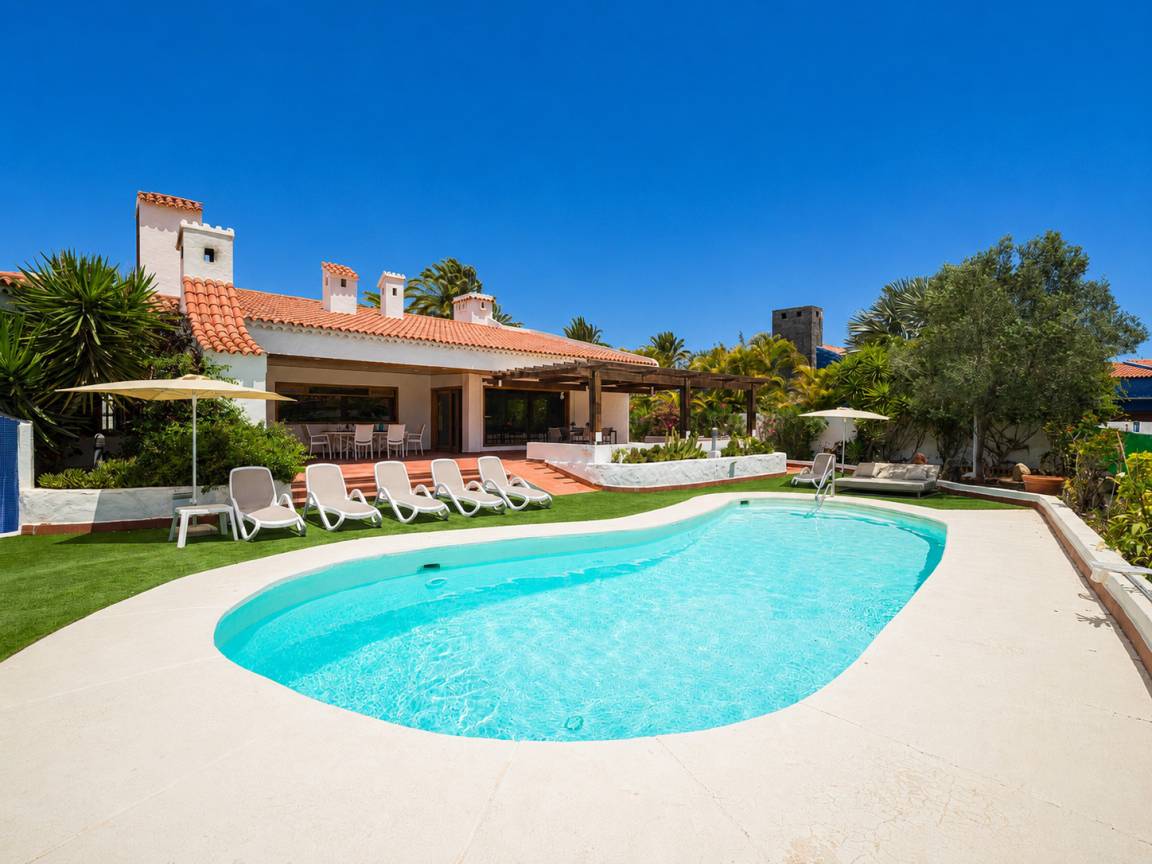 450 M² Chalet ∙ 6 Bedrooms ∙ 13 Guests - Gran Canaria