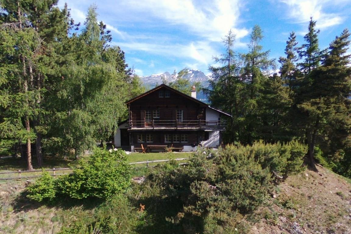 150 M² Chalet ∙ 4 Bedrooms ∙ 10 Guests - Vercorin