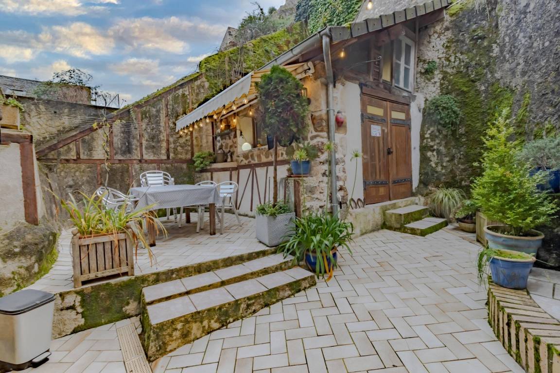 110 M² Maison De Vacances ∙ 5 Chambres ∙ 10 Personnes - Saint-Amand-de-Coly