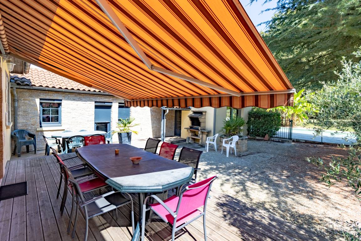 200 M² Maison De Vacances ∙ 6 Chambres ∙ 12 Personnes - La Roque-Gageac