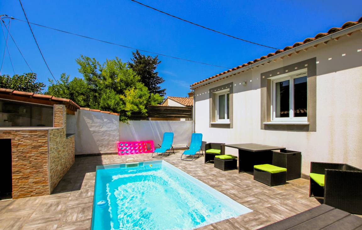 112 M² House ∙ 4 Bedrooms ∙ 10 Guests - Avignon